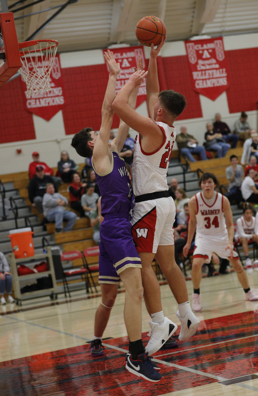 BUZZER BEATER LIFTS WINNER OVER WAGNER | Wagner Post