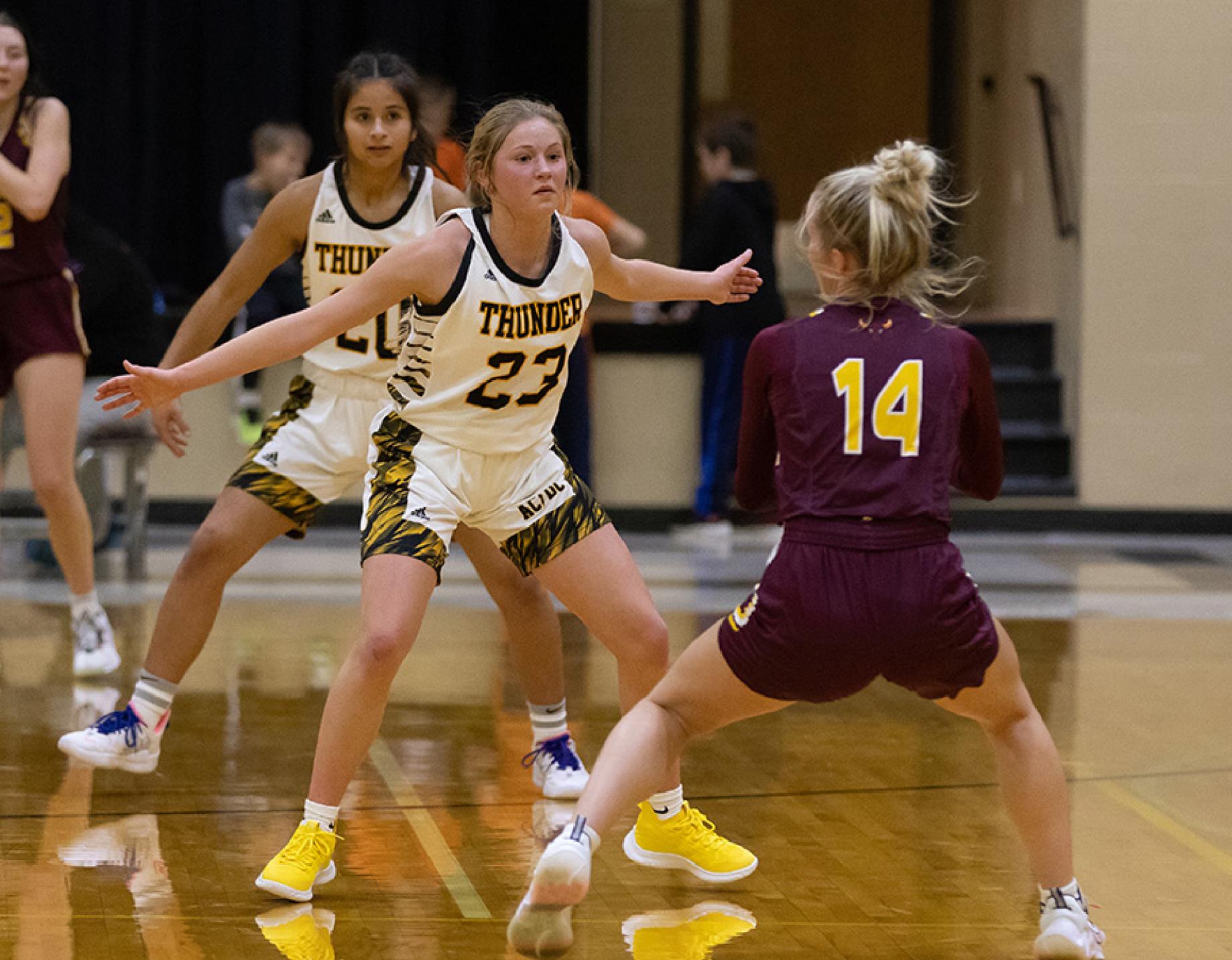 AC/DC LADY THUNDER IS OFF TO A GOOD START | Wagner Post