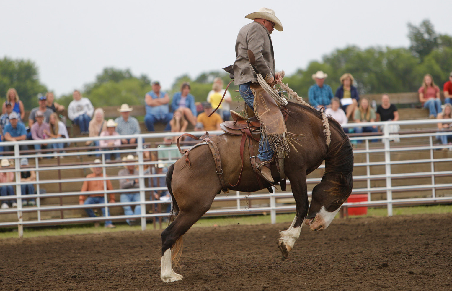LOCALS COMPETE IN ANNUAL GEDDES RODEO | Wagner Post