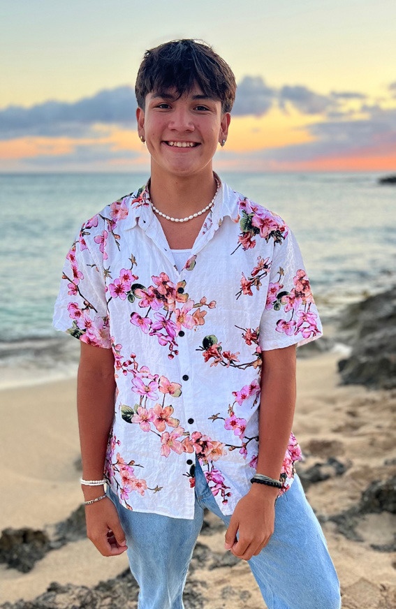 ANDES CENTRAL SENIOR SPOTLIGHT ANAIAS WHITE EYES | Wagner Post