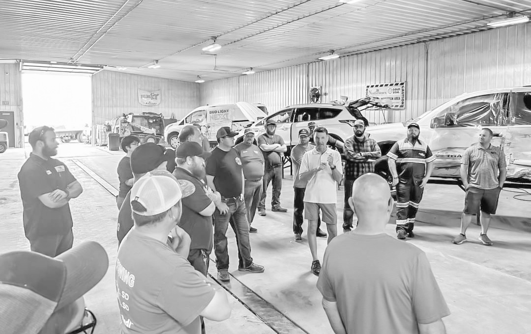 LAKE ANDES FIREMEN RECEIVE ELECTRIC VEHICLE TRAINING | Wagner Post