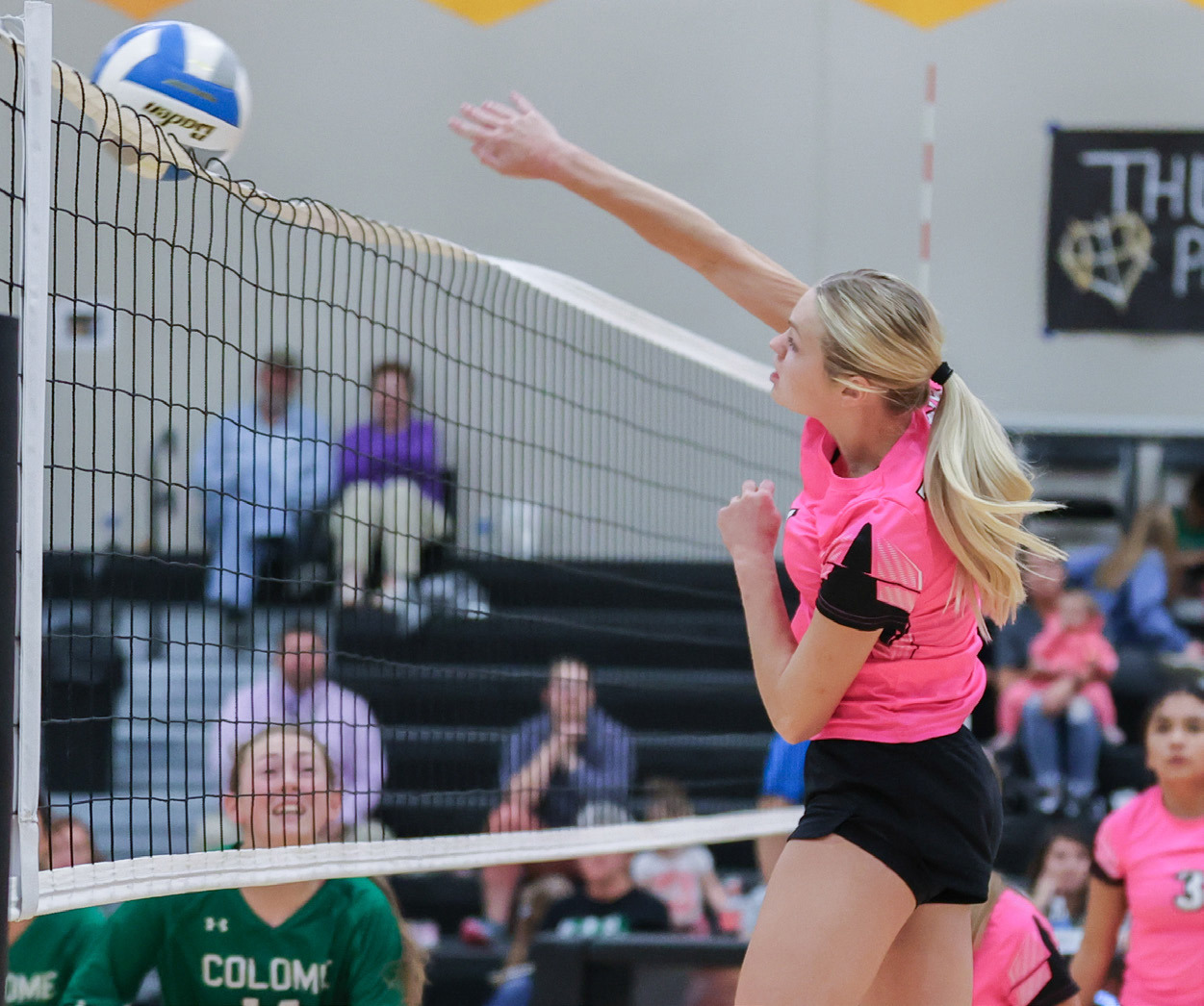 LADY THUNDER SUFFER TOUGH LOSSES | Wagner Post