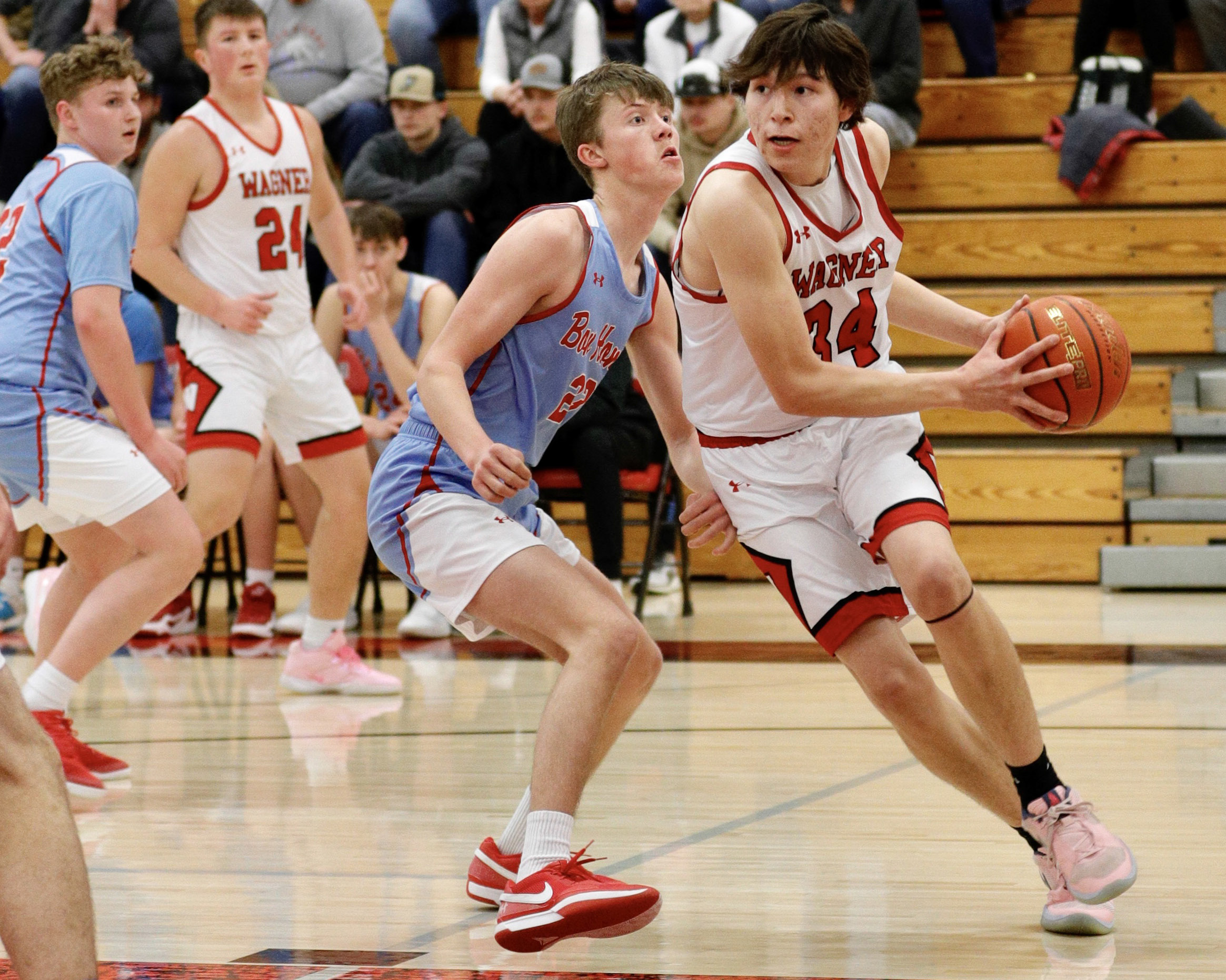 RAIDER BOYS BASKETBALL ACTION | Wagner Post
